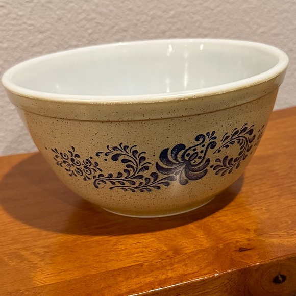 Pyrex | Kitchen | Vintage Pyrex Bowl 42 12q 15l Retro Milkglass Antique ...
